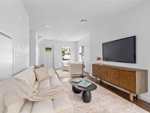 condo with 4 bedroom, Natick MA DS103662441