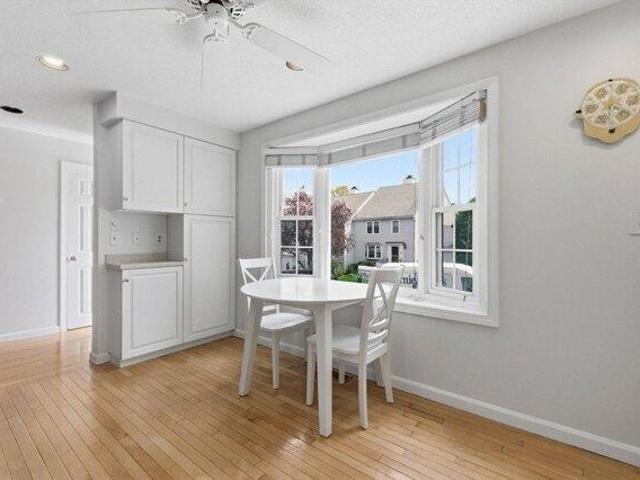 condo with 4 bedroom, Natick MA ES105230167