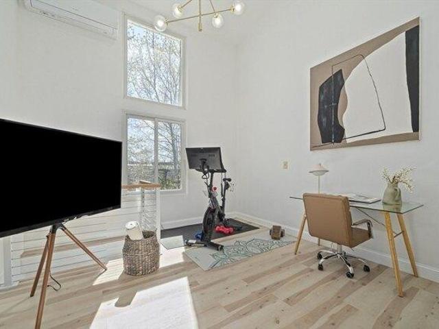 condo with 4 bedroom, Newton MA ES102959430