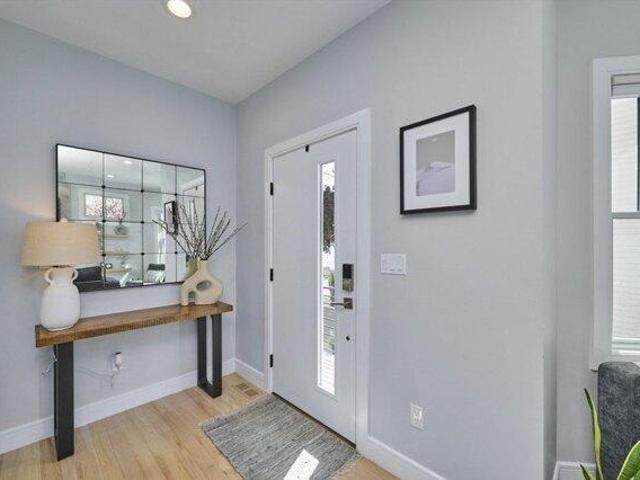 condo with 4 bedroom, Newton MA ES103099872