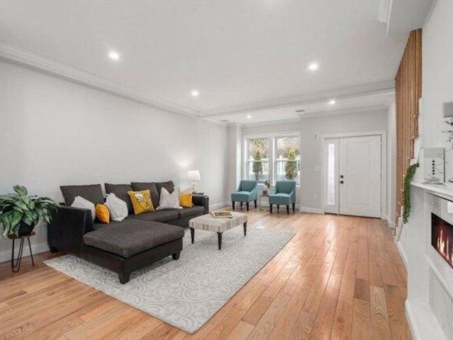 condo with 4 bedroom, Newton MA ES103185184
