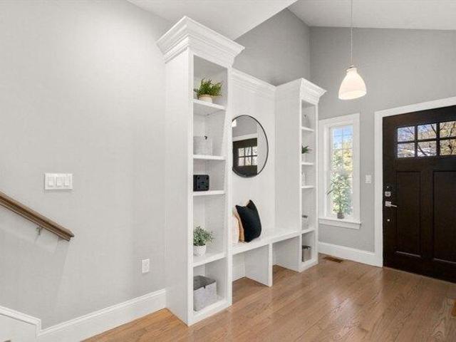 condo with 4 bedroom, Newton MA ES103187041