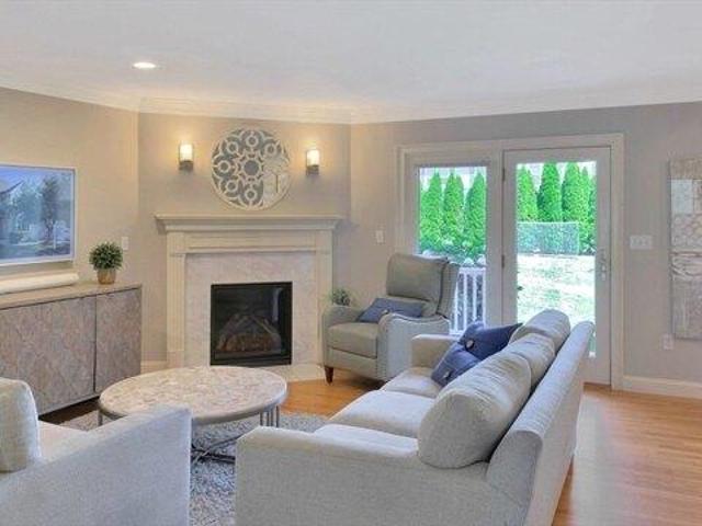 condo with 4 bedroom, Newton MA ES104904400