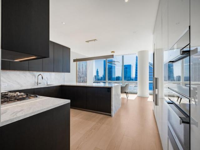 condo with 4 bedroom, New York NY DS99999533