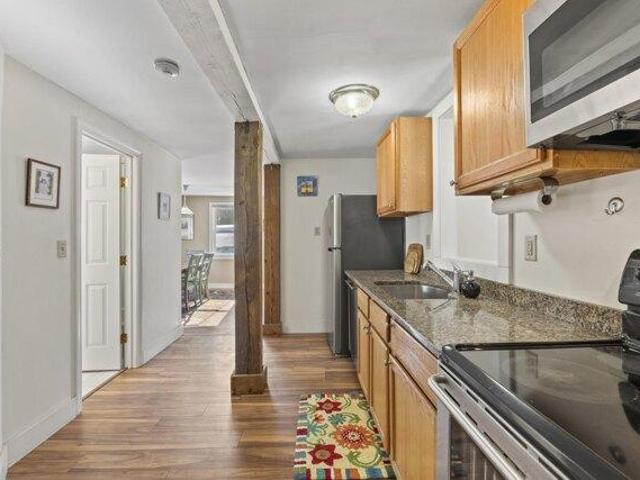 condo with 4 bedroom, Newmarket NH ES105107943