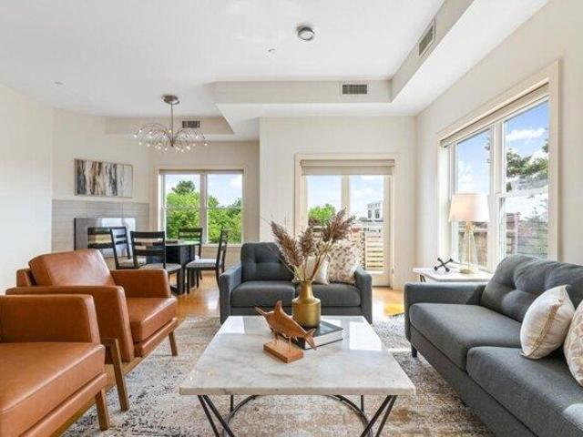 condo with 4 bedroom, Portland ME DS103435360