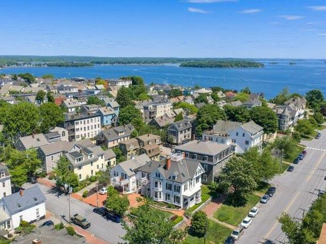 condo with 4 bedroom, Portland ME ES105142464