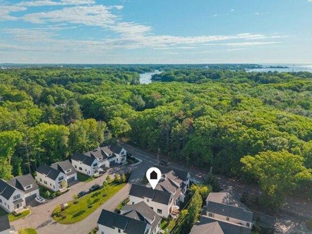 condo with 4 bedroom, Portsmouth NH ES104078482