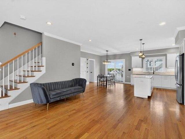 condo with 4 bedroom, Revere MA ES103621118