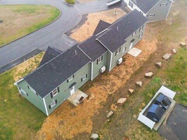 condo with 4 bedroom, Sanford ME ES104607474