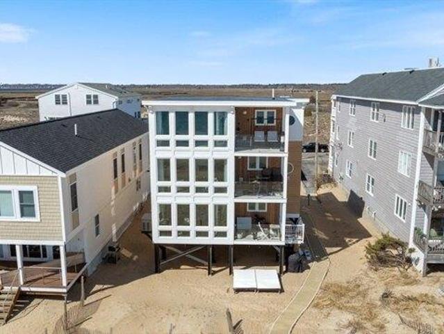 condo with 4 bedroom, Salisbury MA DLS102822749