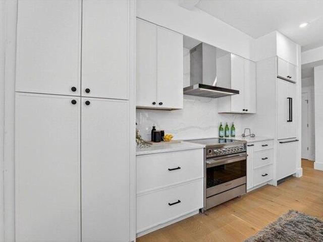condo with 4 bedroom, Somerville MA ES105127821