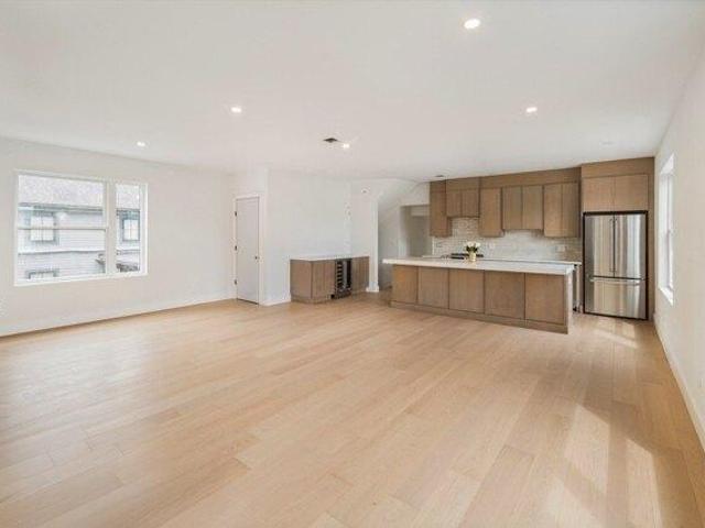 condo with 4 bedroom, Somerville MA ES103969808