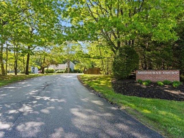 condo with 4 bedroom, South Portland ME ES104112719