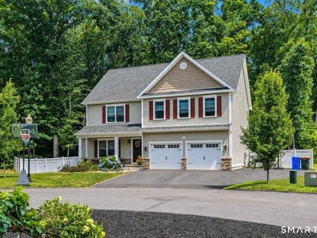condo with 4 bedroom, Southington CT ES105143957