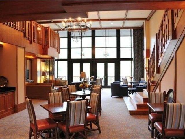 condo with 4 bedroom, Stowe VT DS92110020