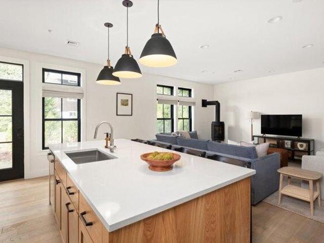 condo with 4 bedroom, Stowe VT ES103500172