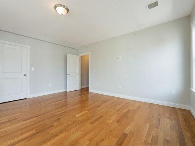 condo with 5 bedroom, Boston MA ES104515252