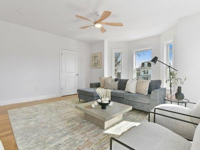 condo with 5 bedroom, Boston MA ES104909518