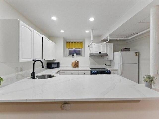 condo with 5 bedroom, Brookline MA ES104266308