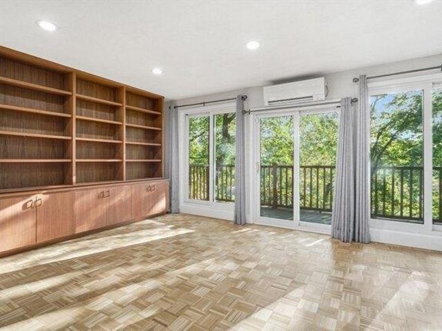 condo with 5 bedroom, Brookline MA ES105060190