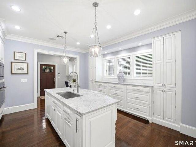 condo with 5 bedroom, Darien CT ES104850246