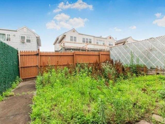 condo with 5 bedroom, Little Neck NY ES105203674