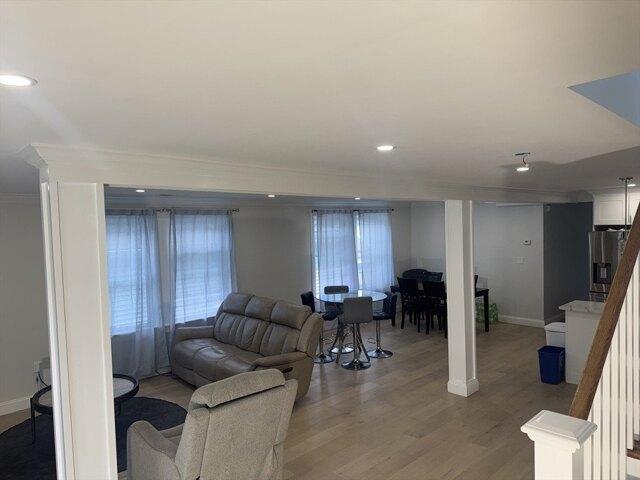 condo with 5 bedroom, Medford MA DLS103033321