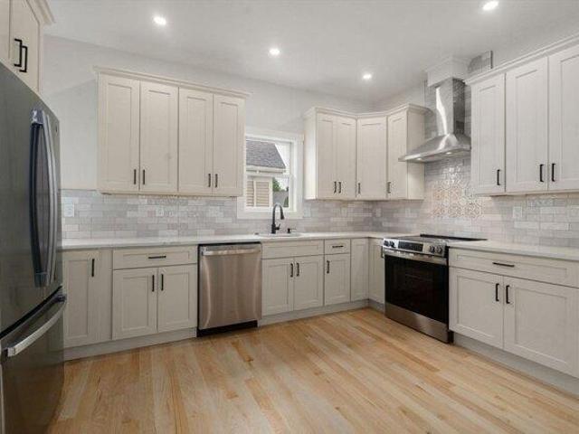condo with 5 bedroom, Medford MA ES103431322