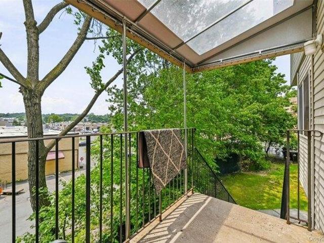 condo with 5 bedroom, Monsey NY ES105205798