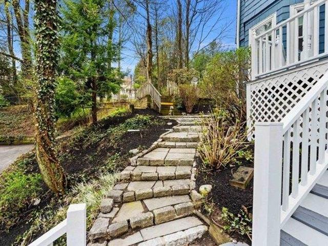 condo with 5 bedroom, Newton MA ES104075195