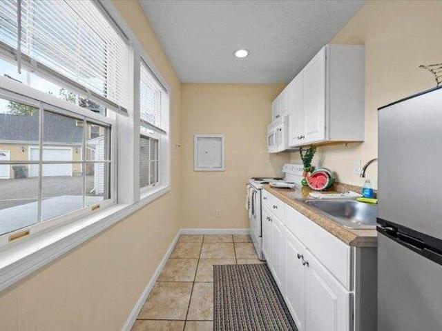 condo with 5 bedroom, Saco ME DS103931483