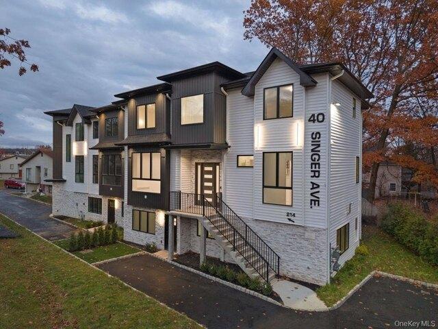 condo with 8 bedroom, Spring Valley NY DLS101781703
