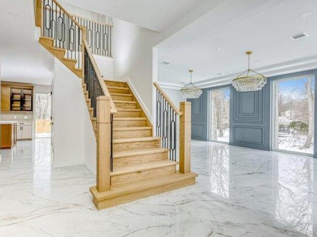 condo with 9 bedroom, Spring Valley NY DS103600881