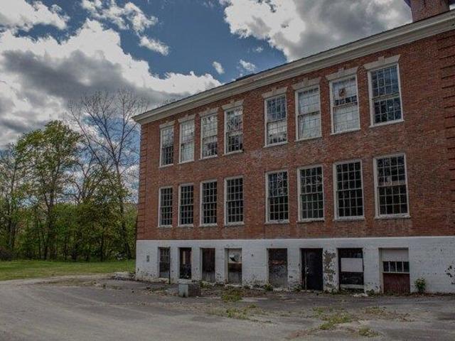 condo with 9 bedroom, Springfield VT DS103073514