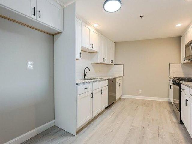 condo Beverly MA ES103250928