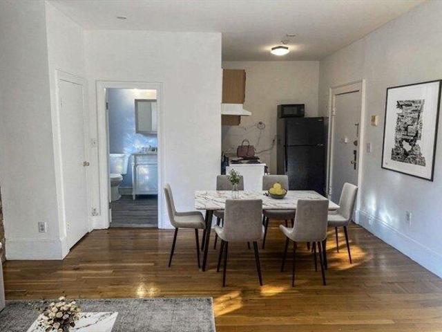 condo Boston MA ES103548276