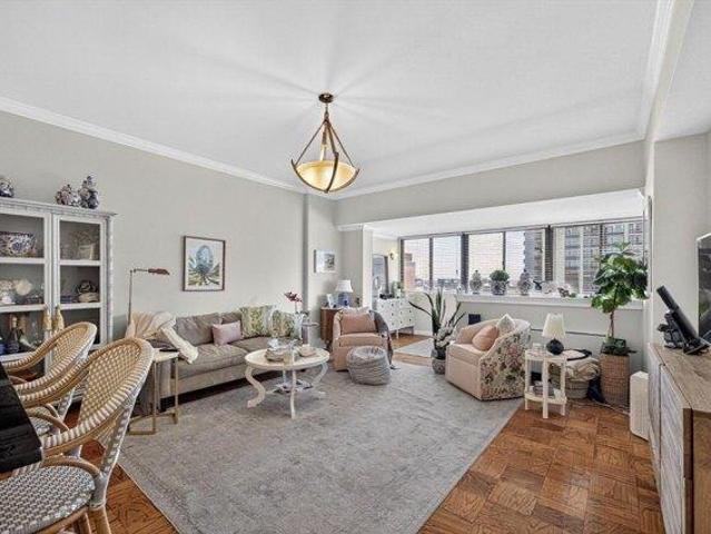 condo Boston MA ES105190326