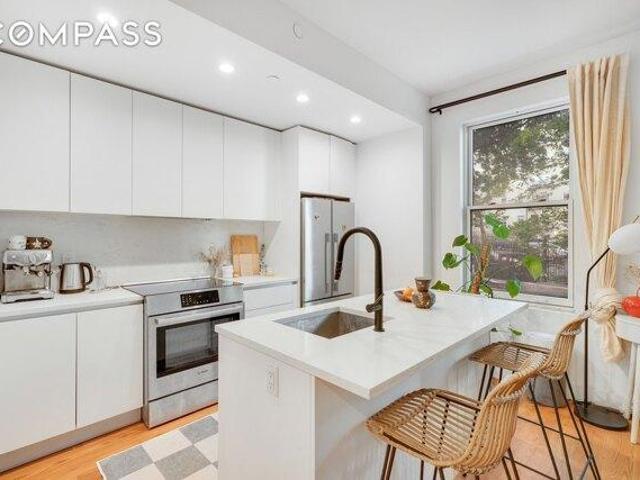 condo Brooklyn NY ES105203688