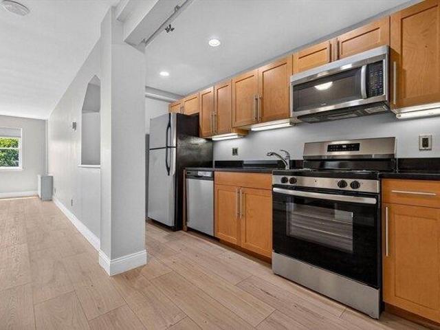 condo Brookline MA ES105059701