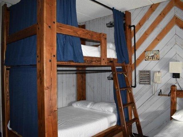 condo Cambridge VT ES104569868