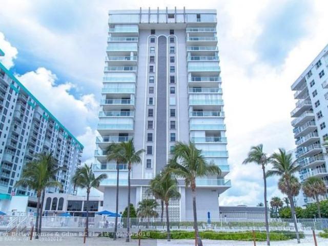 Condo Directly on the Ocean