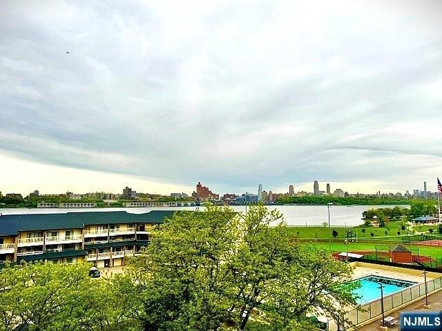 condo Edgewater NJ DS102800049