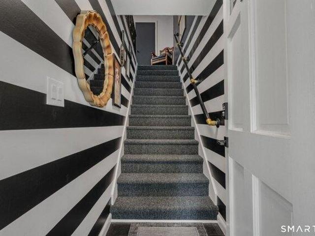 condo Essex CT DS104481187