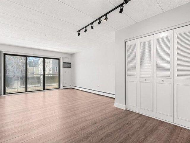 condo Everett MA DS102726099