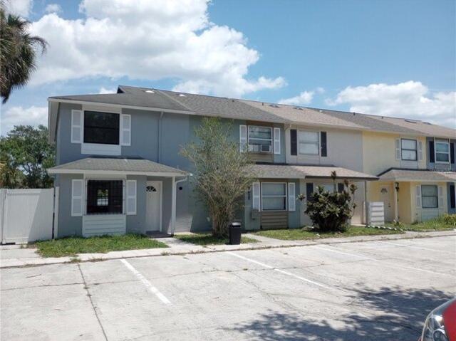 Condo For Sale In Kissimmee, Florida