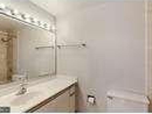 Condo For Rent In Arlington, Virginia