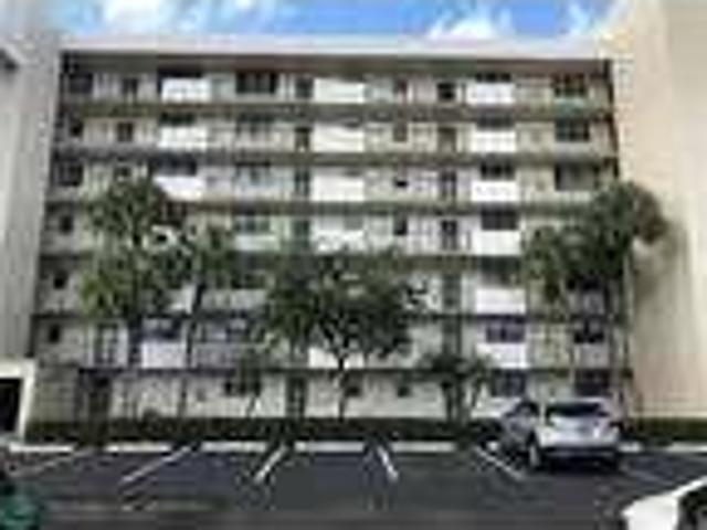 Condo For Rent In Deerfield Beach, Florida