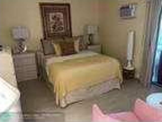 Condo For Rent In Deerfield Beach, Florida