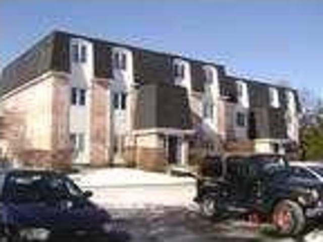 Condo For Rent In Libertyville, Illinois